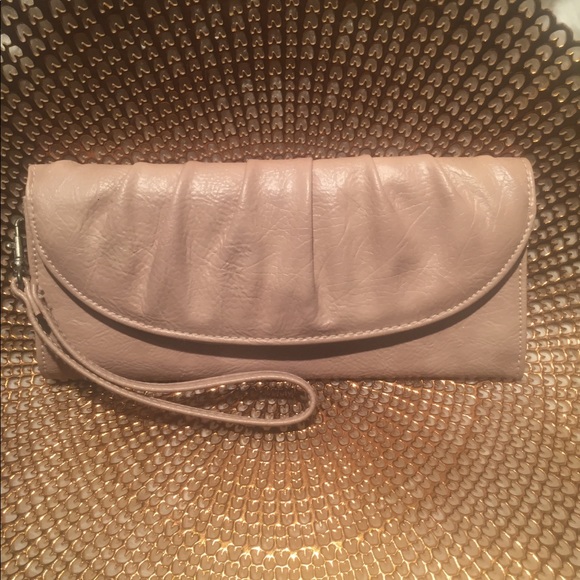 Bags | Tan Clutch | Poshmark
